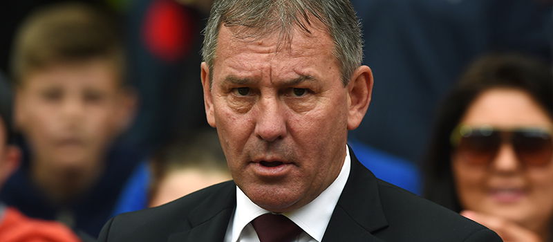 Manchester United legend Bryan Robson involved in minor car accident ...