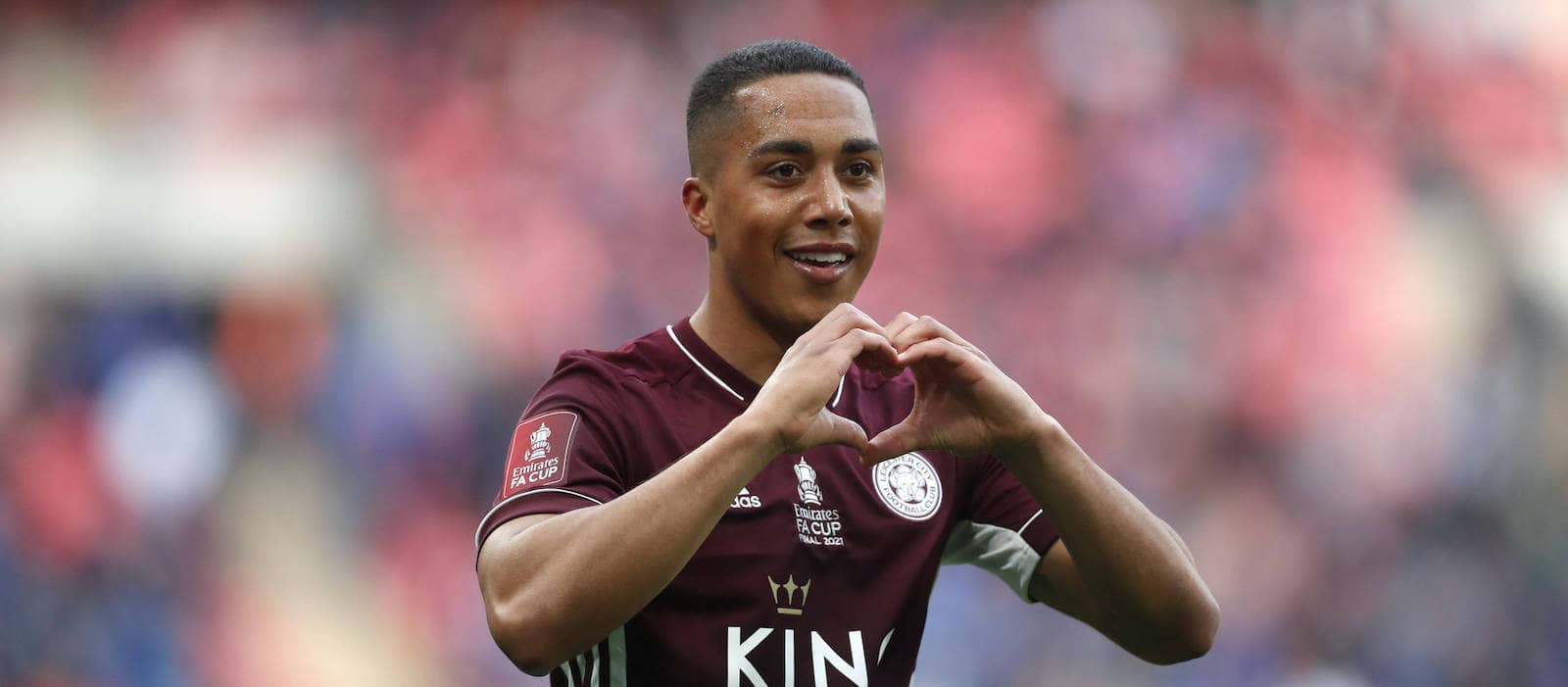 Manchester United face stiff competition from Arsenal & Newcastle for ...