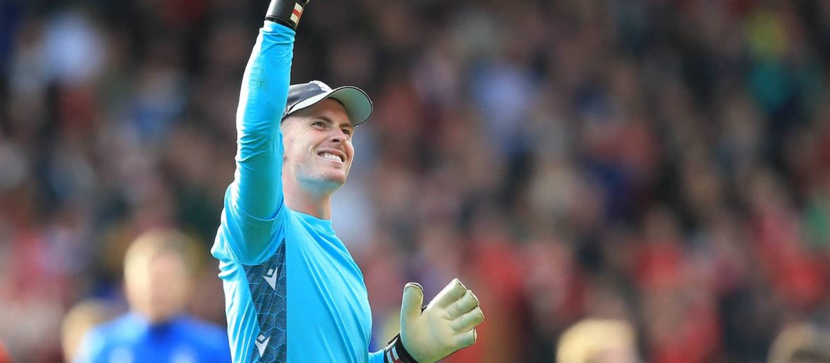 Nottingham Forest preparing £30 million bid for Dean Henderson of Man ...
