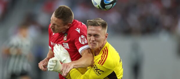 Former Man United goalkeeper Nathan Bishop joins AFC Wimbledon - Man ...