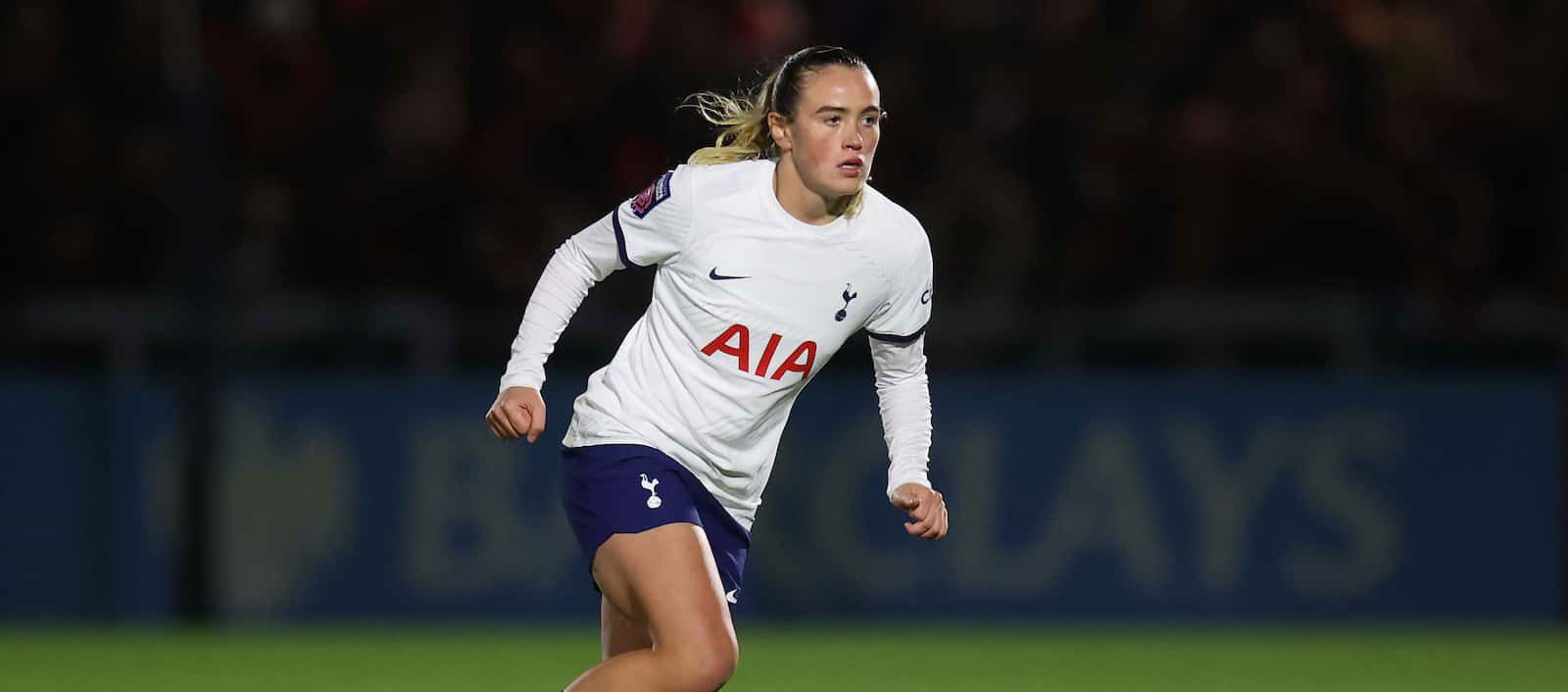 Manchester United midfielder Grace Clinton wins PFA Young Player of the ...