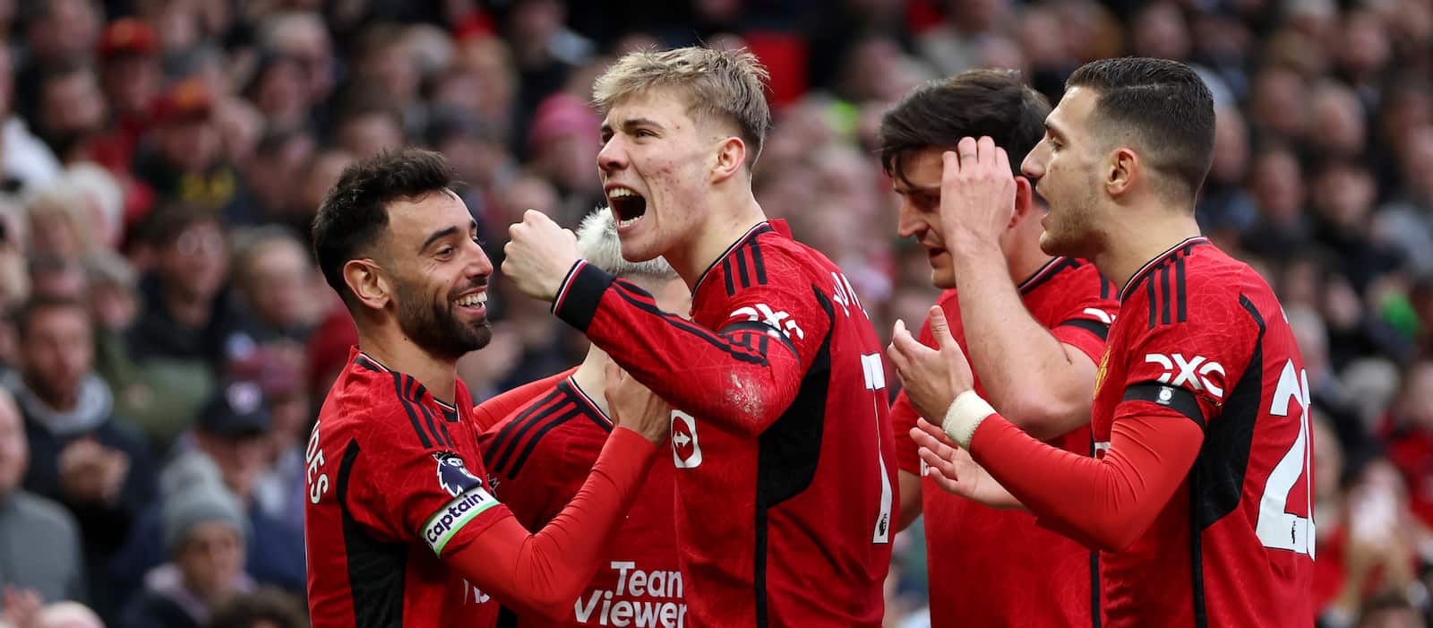 Rasmus Hojlund unveiled as new Manchester United number nine - Man ...