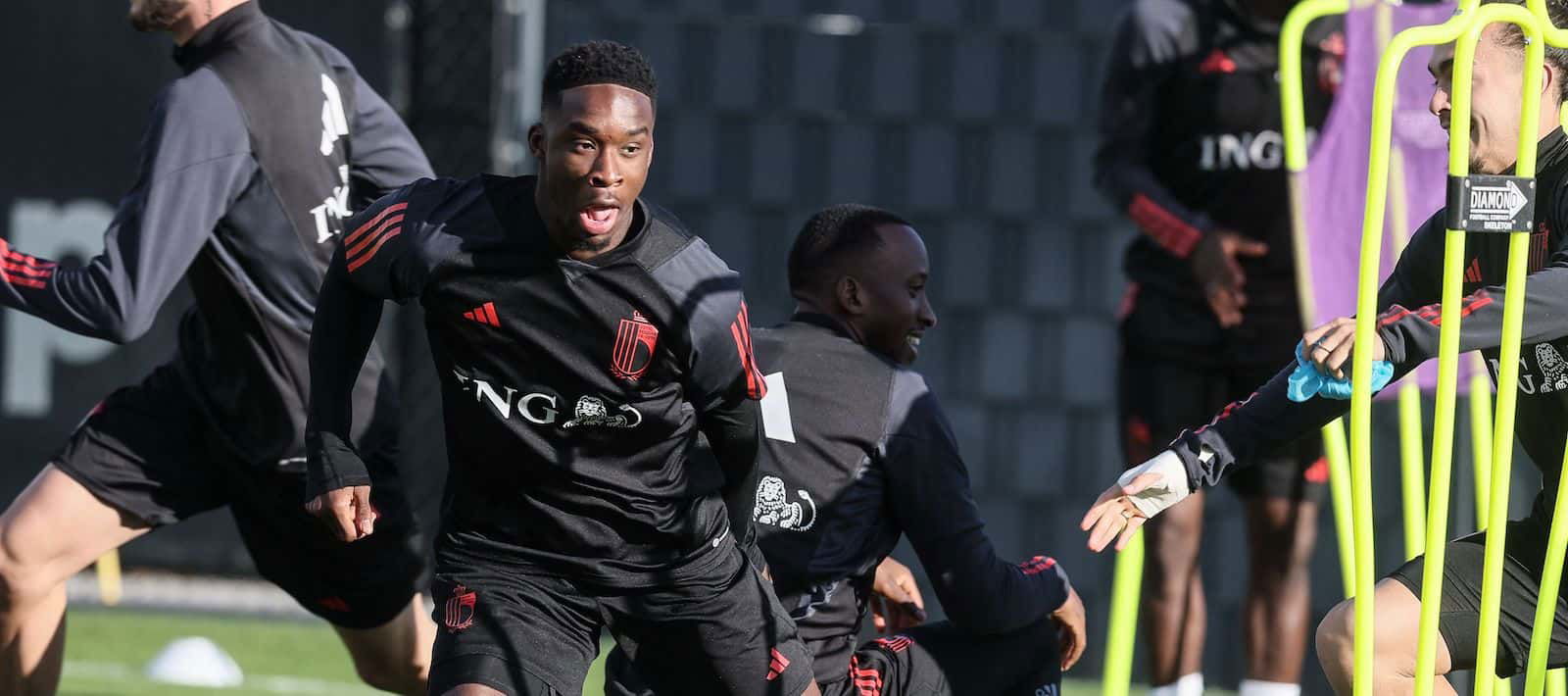 Manchester United target Mandela Keita will likely leave Royal Antwerp ...