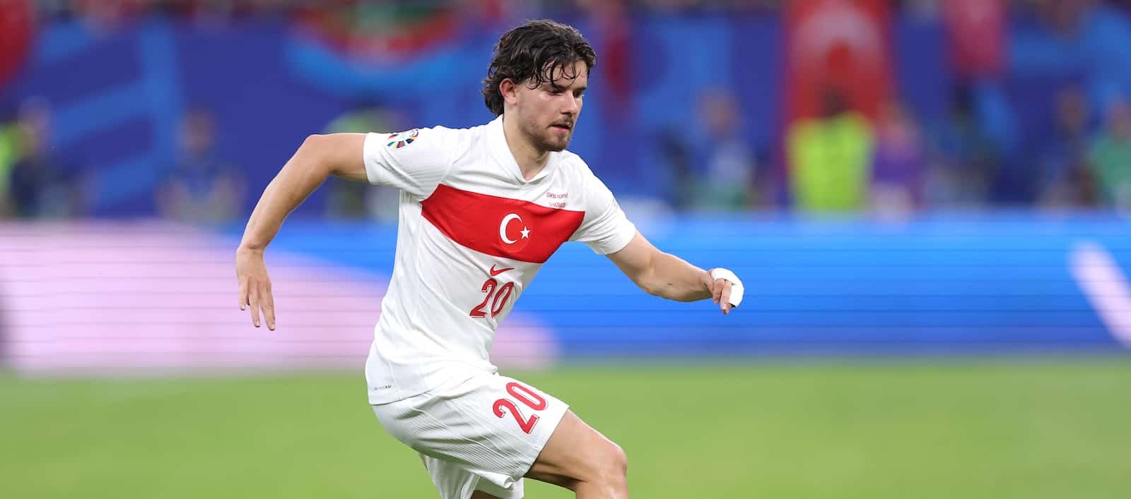 Manchester United are keeping a keen eye on left back Ferdi Kadioglu ...