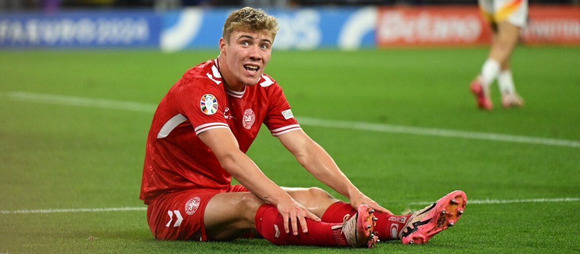 Rasmus Hojlund better suited to Serie A, explains Denmark boss - Man United News And Transfer ...