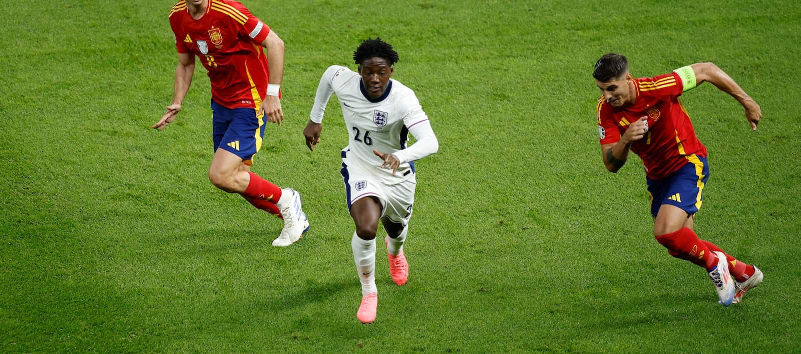 Kobbie Mainoo unable to lift his team as England suffer Euro 2024 final ...