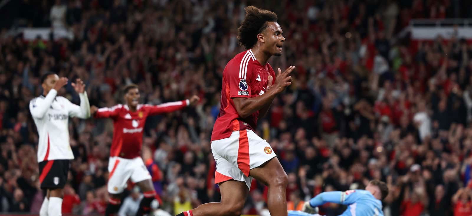 Joshua Zirkzee open to Juventus move as pressure at Manchester United becomes "unbearable ...