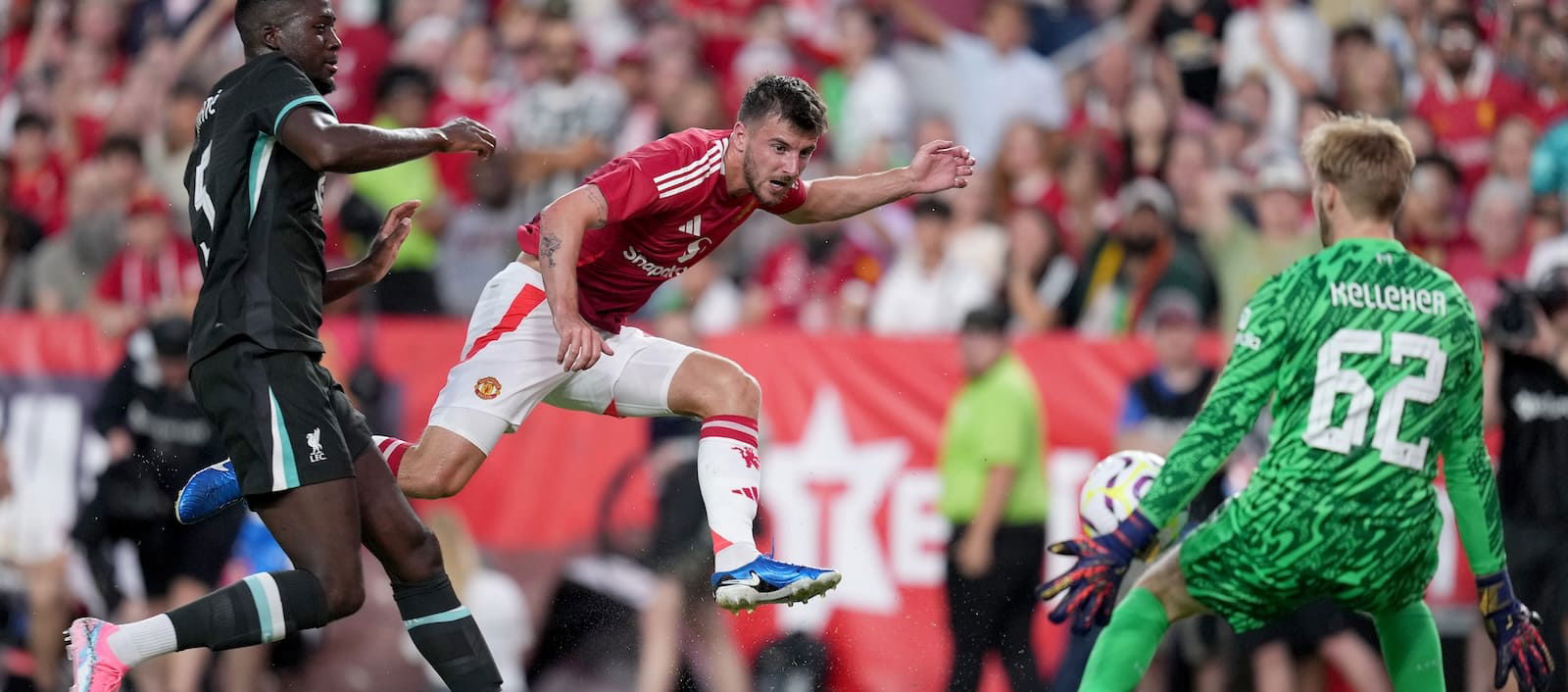 Confirmed Man United XI vs Manchester City: Mason Mount and Amad Diallo ...