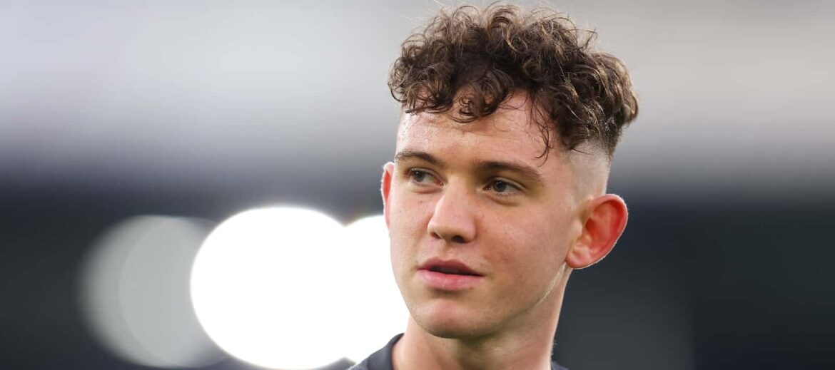 Louis Jackson: Man United starlet secures loan move to Solihull Moors ...