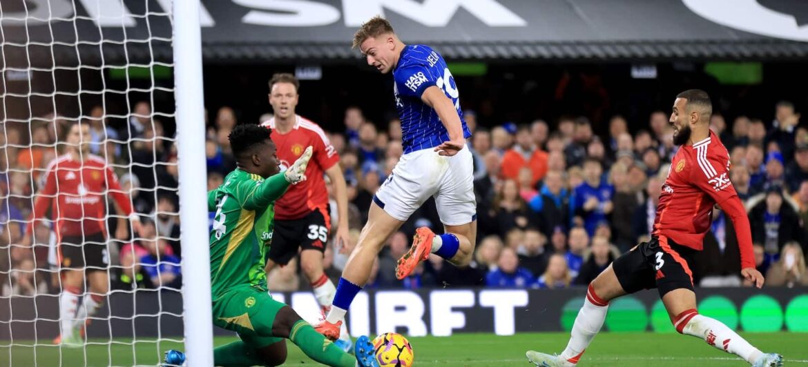 David Moyes reveals Everton have held talks with key Man United target ...