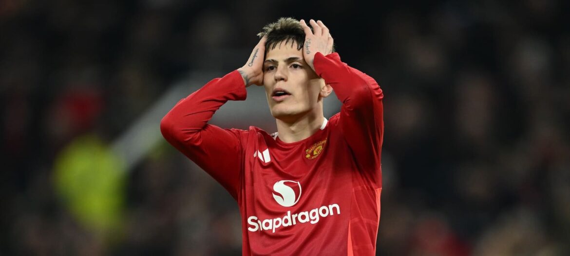 Alejandro Garnacho still barred from team training as Man United's ...