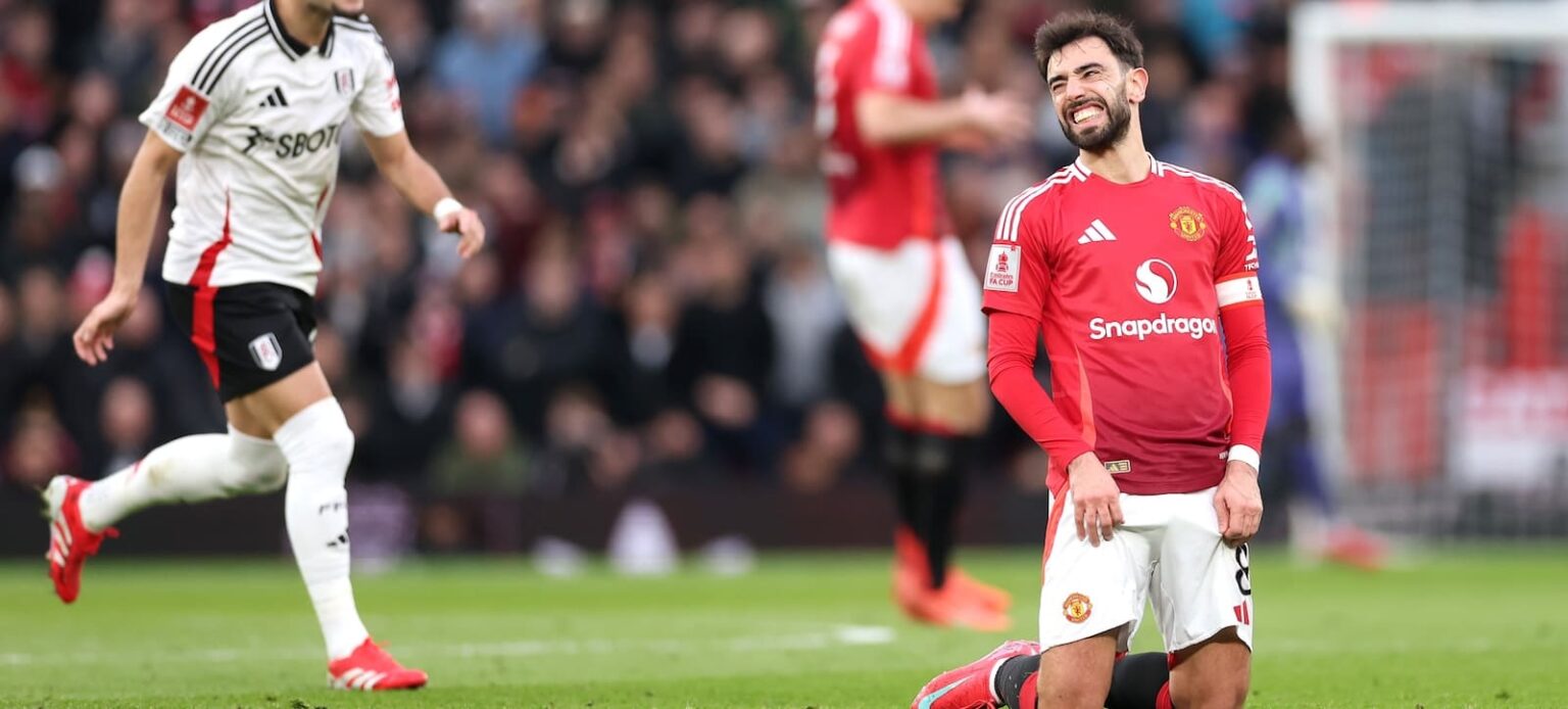 Manchester United 1 (3)-1 (4)Fulham: Player Ratings - Man United News ...