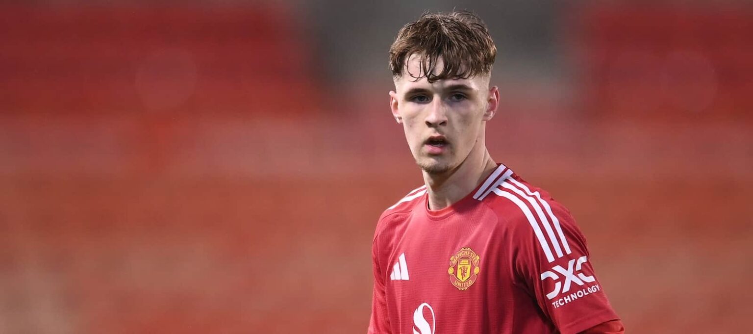 Man United’s smart plan to fix problem position while saving millions ...