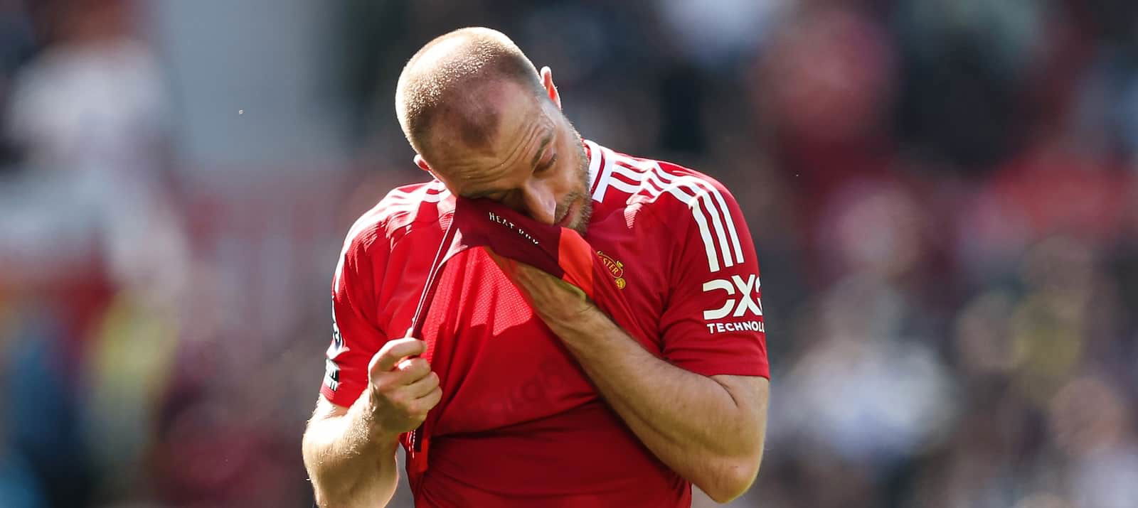 Manchester United mulling over whether to travel with four soon-to-be ...