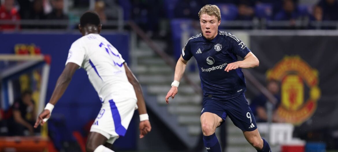 Manchester United slap €60 million price tag on Rasmus Hojlund's head with Juventus eyeing ...