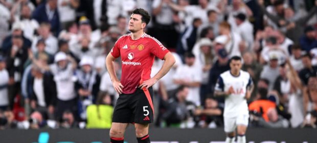 Senior players lay down the law in Man United dressing room - Man ...