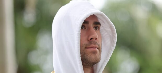 Dušan Vlahović causes a social media stir as he edges closer to leaving ...