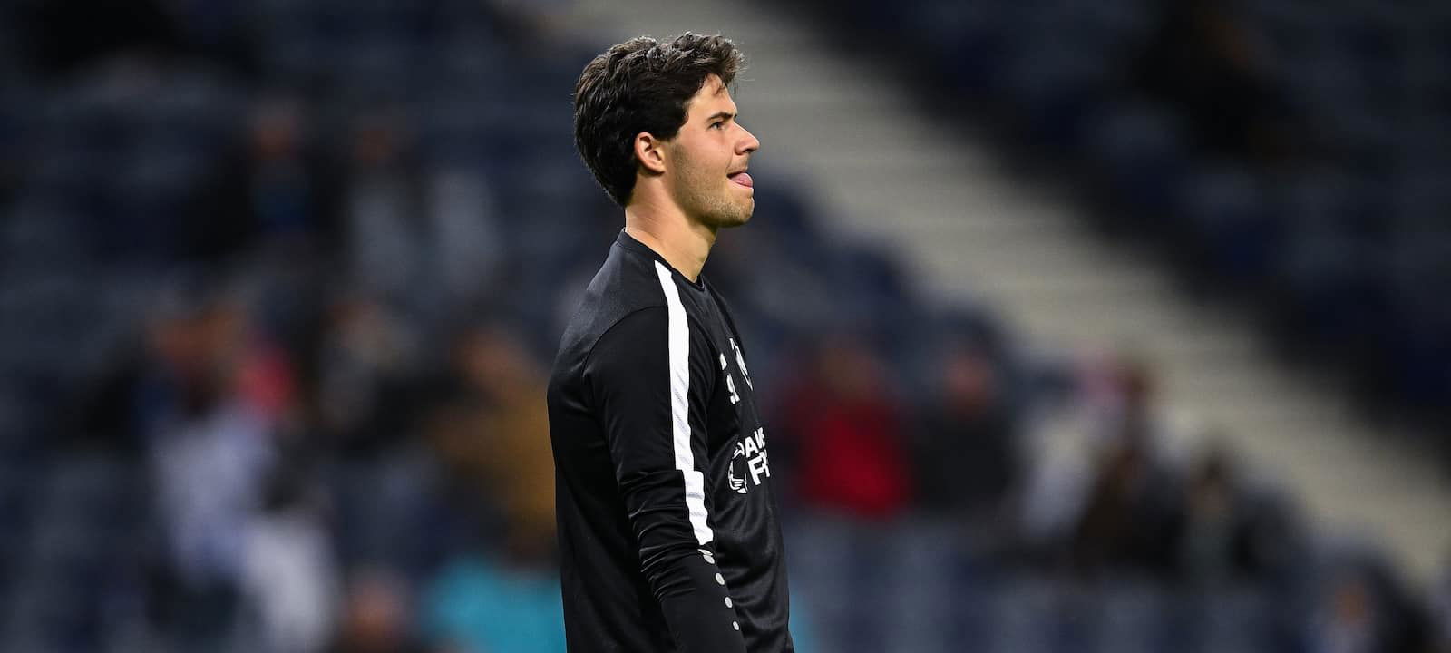 Senne Lammens: Man United make huge decision on keeper pursuit - Man ...