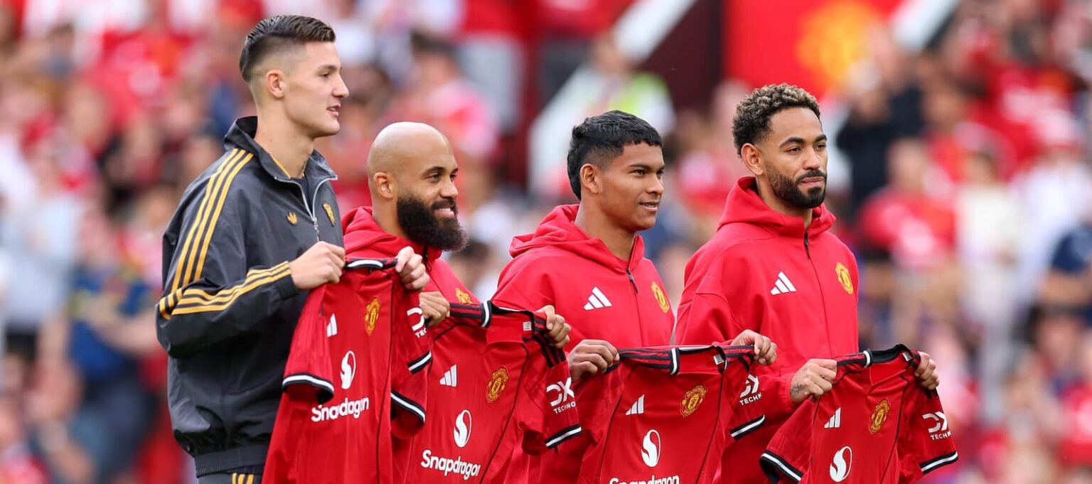 Louis Saha says Man United keep making the same transfer mistake and it ...