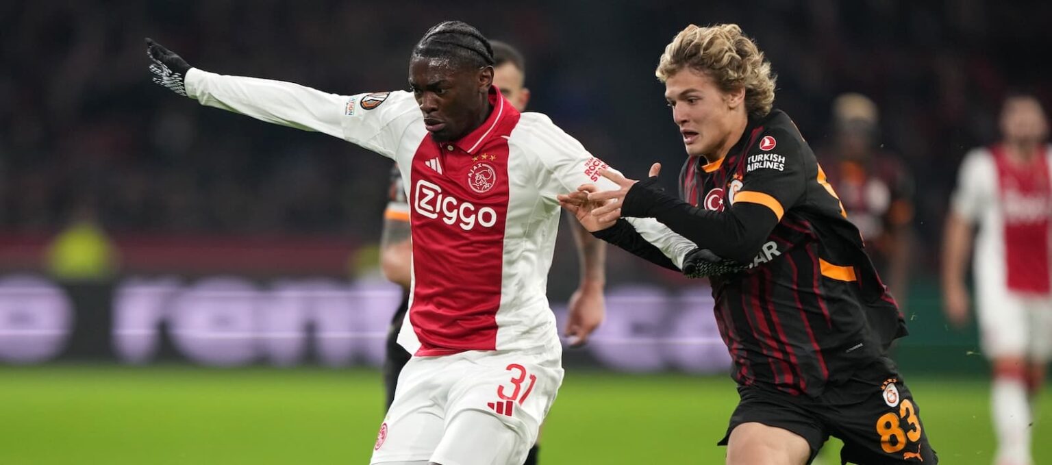 Jorthy Mokio: Manchester United lead race for versatile Ajax prodigy ...