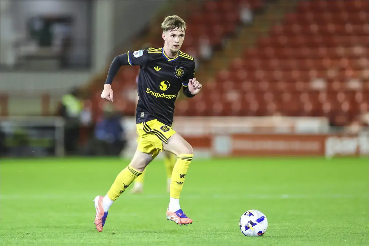 Academy Match Report: Tamworth 3-0 Manchester United U21s - Man United ...