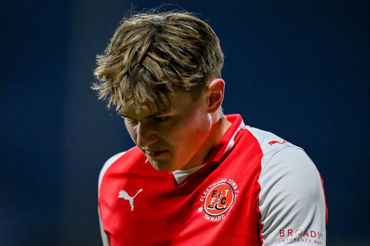 Ethan Ennis: Man United loanee continues to build reputation - Man ...