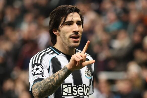Cole Palmer: Gus Poyet offers advice over shock Man United switch - Man ...