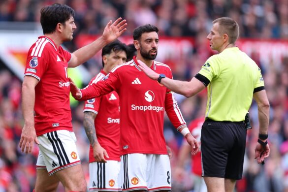 Bruno Fernandes: Manchester United skipper wins major award - Man ...