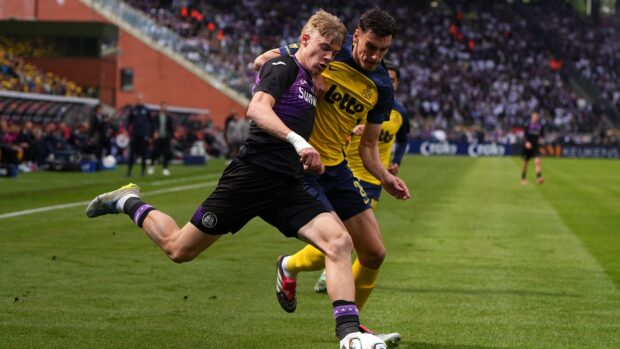 Nathan De Cat race heating up as United compete with German giants ...